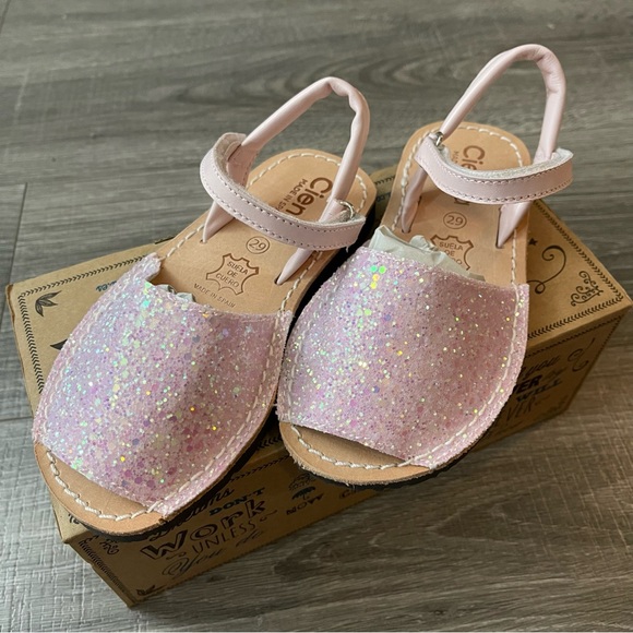 Cienta | Shoes | Nib Cienta Pink Peep Toe Glitter Sandals Little Girl ...